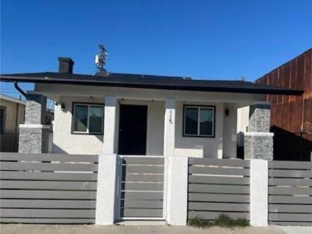 115 W 86th Pl, Los Angeles, CA 90003