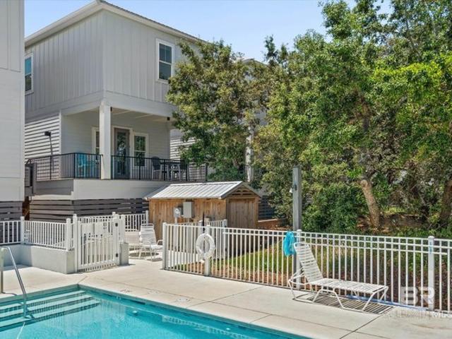 115 W 10th St, Gulf Shores, AL 36545