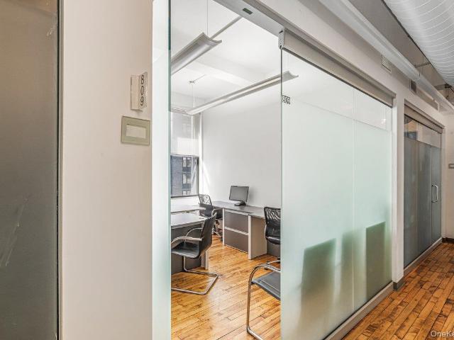 115 W 29th Street 809