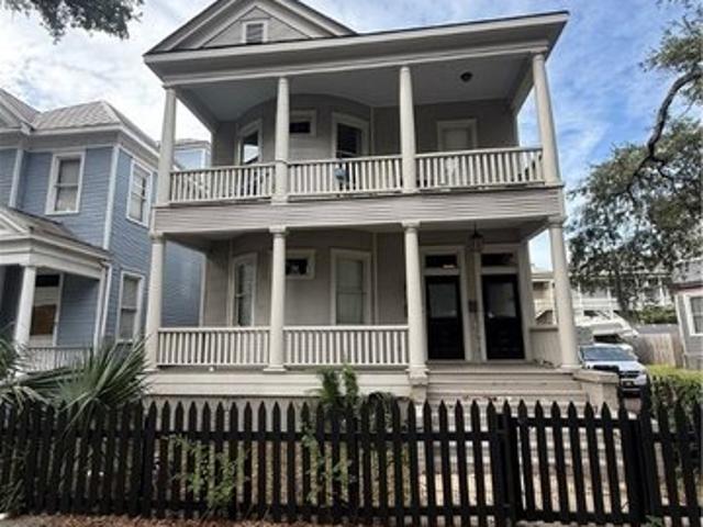 115 W 37th St, Savannah, GA 31401