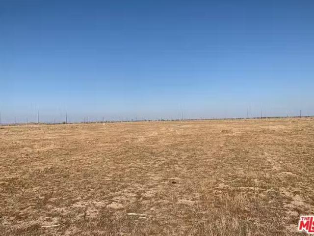 115 W Avenue D #4, Lancaster, CA 93534 MLS# 24 408333