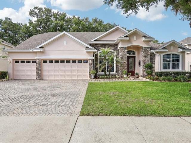 115 W Blue Water Edge Dr, Eustis, FL 32736