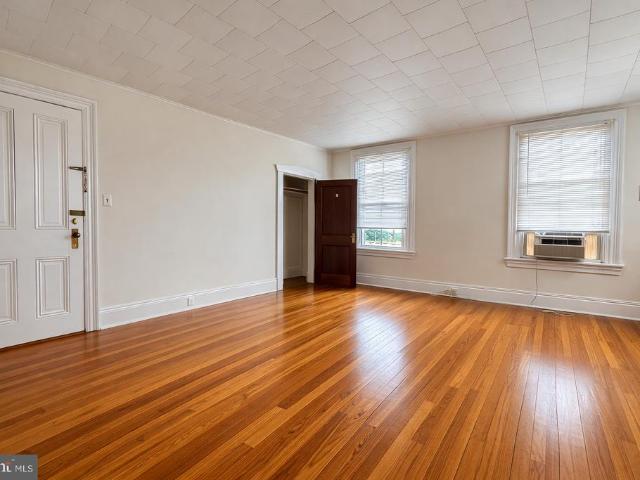 115 W Broadway # 3
