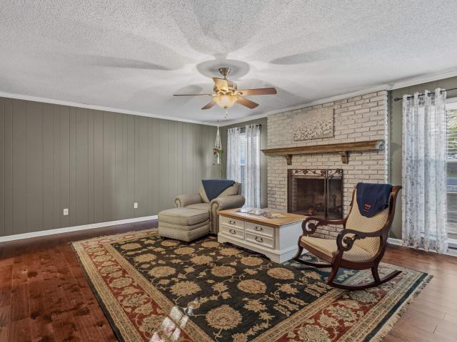 115 w powell rd