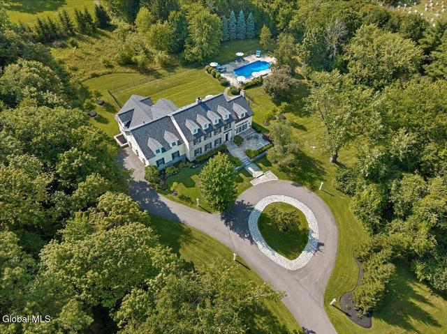 115 Woods Lane