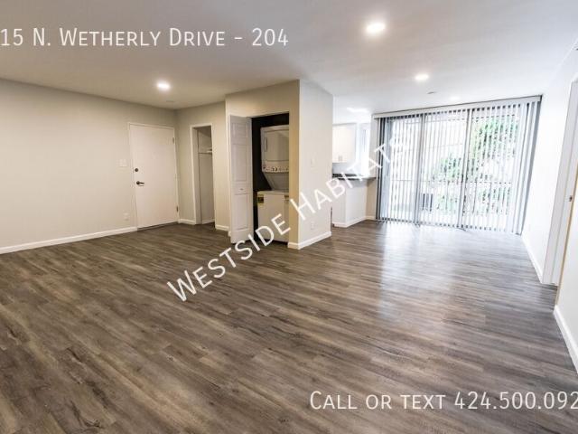 115 Wetherly Gorgeous, fully renovated building located in Beverly Hills