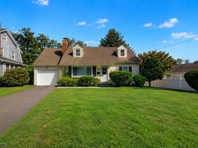 115 Willow Ave