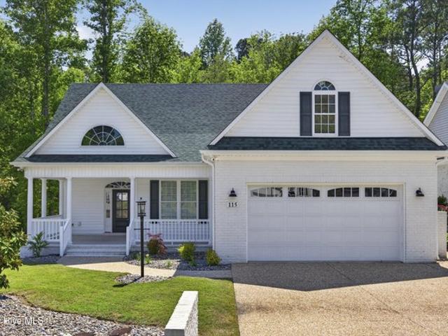 115 Windy Pt, Sneads Ferry, NC 28460