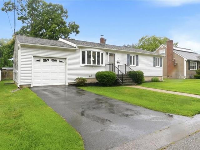 115 Thurston St, East Providence, RI 02915
