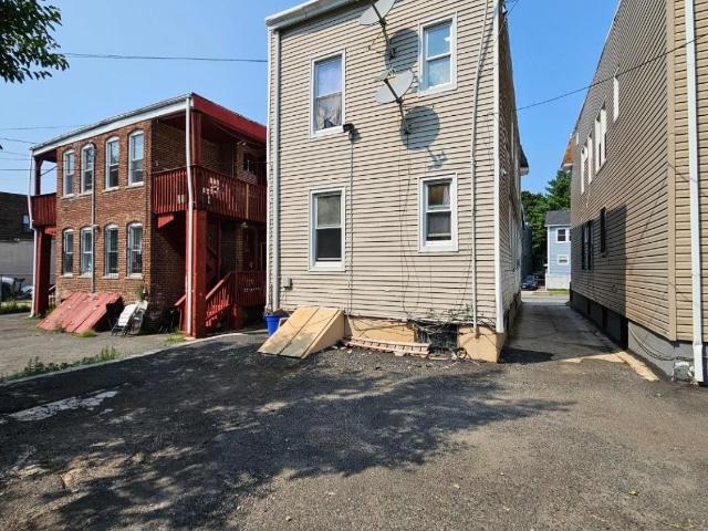 115 Tremont Ave