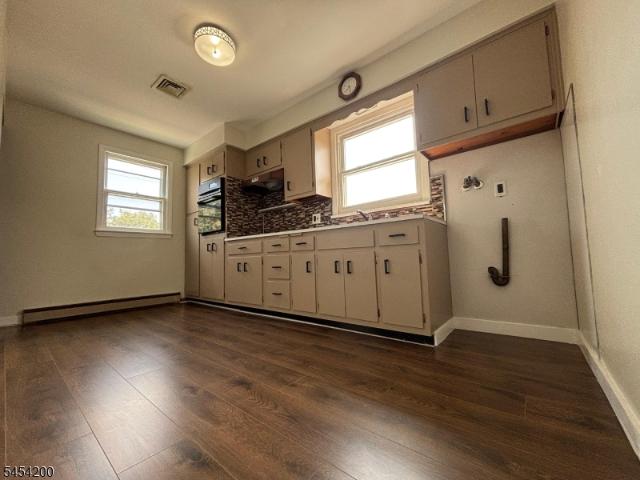 115 Van Riper Ave