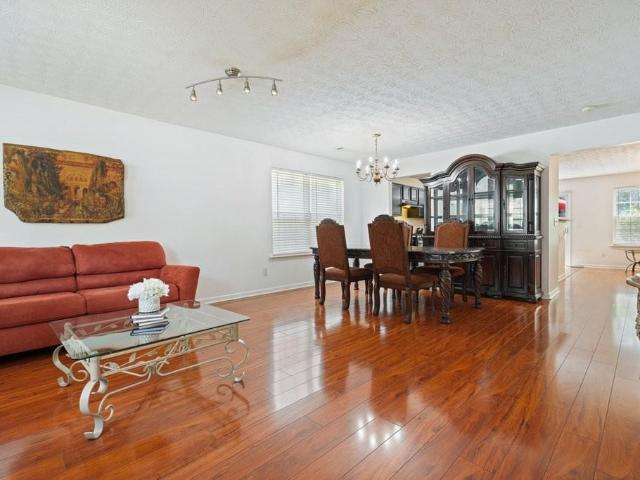 115 Village Trace