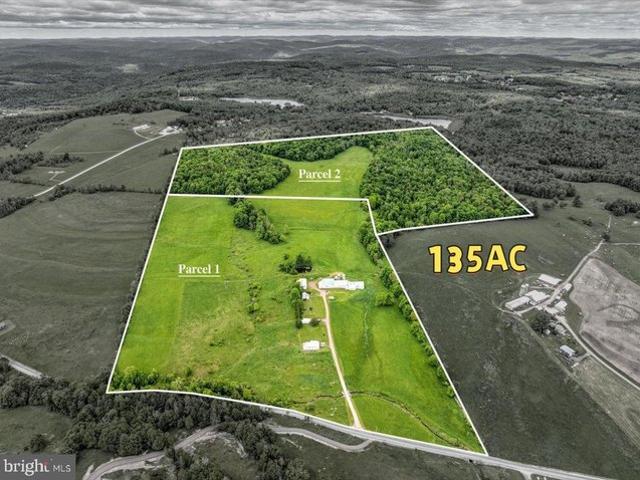 115A Hellmers Hill Rd, Equinunk, PA 18417