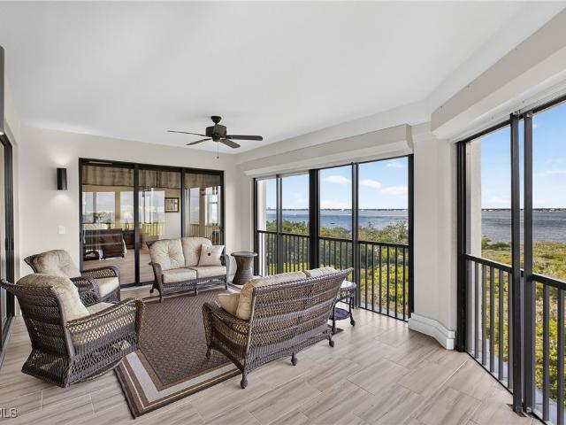 11640 Court of Palms, Unit 303, Fort Myers, FL 33908 | MLS #2026004