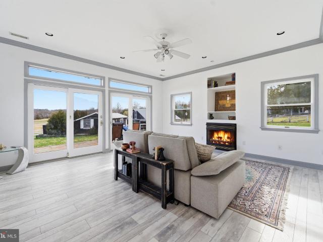 11641 Glen Rd, Potomac, MD 20854 | MLS #MDMC2225