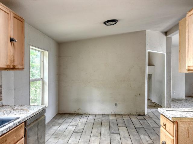 11641 NW Newman Lake Dr, Newman Lake, WA 99025 | MLS #202611