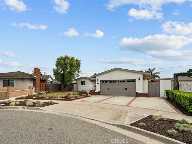 11642 Barclay