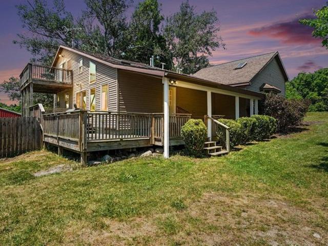11645 W Bluewater Hwy, Lowell, MI 49331