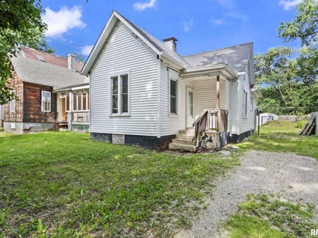 1164 N 3rd St, Springfield, IL 62702