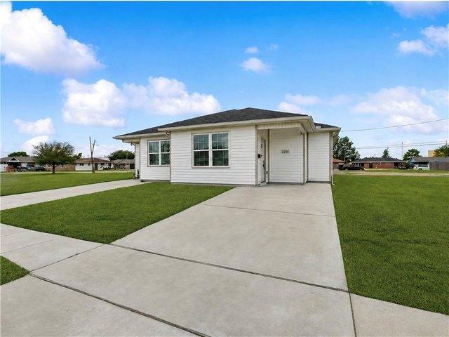 1164 Tallow Tree Ln, Harvey, LA 70058