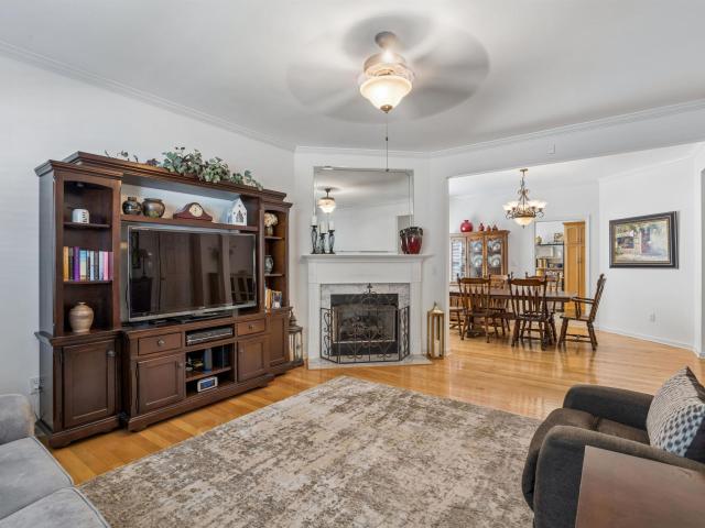 1164 Windsor Parkway