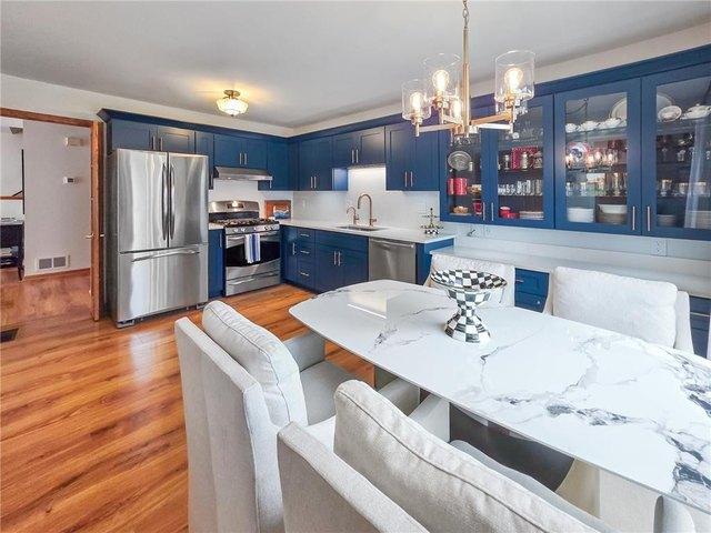 11650 Millpond Ave, Burnsville, MN 55337