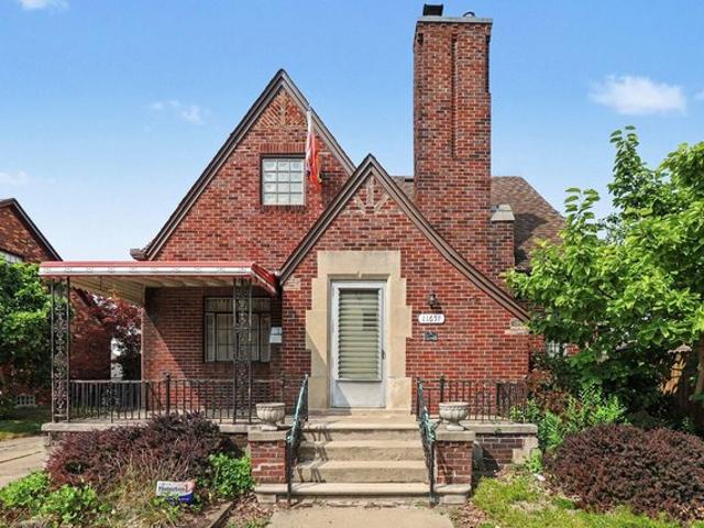 11651 Gallagher St, Hamtramck, MI 48212
