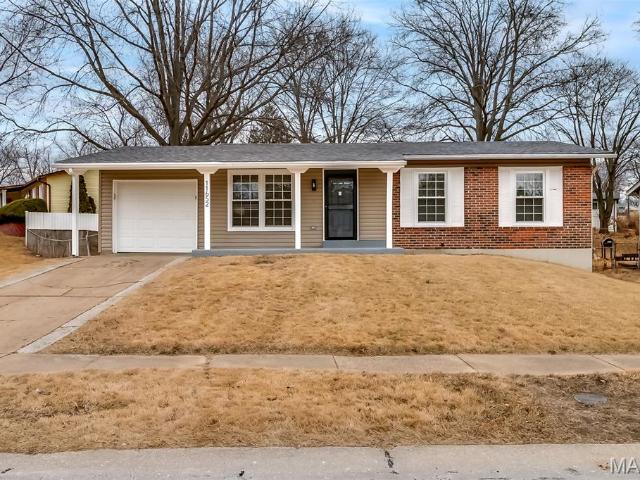 11652 Las Ladera Dr, Florissant, MO 63033 | Compass