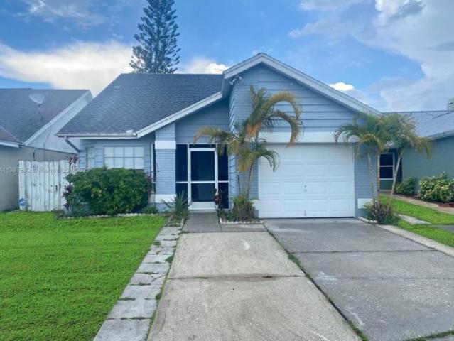 11652 Sunshine Pond Rd, Tampa, FL 33635