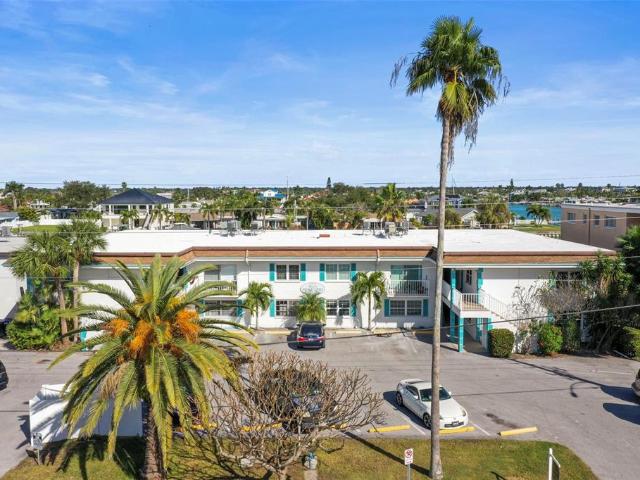 11655 3rd St E, Unit 19, Treasure Island, FL 33706 | MLS #TB8452 | Compass