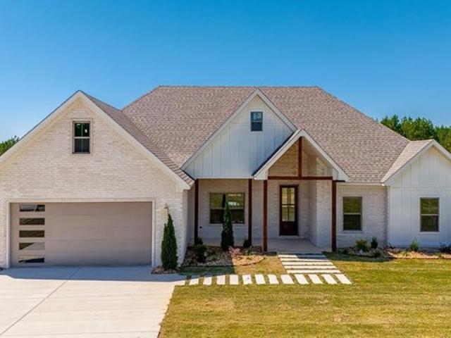 11656 Mars Hill Rd, Bauxite, AR 72011