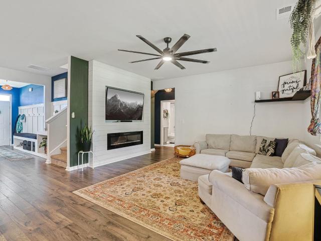 1165 Maxwell Dr