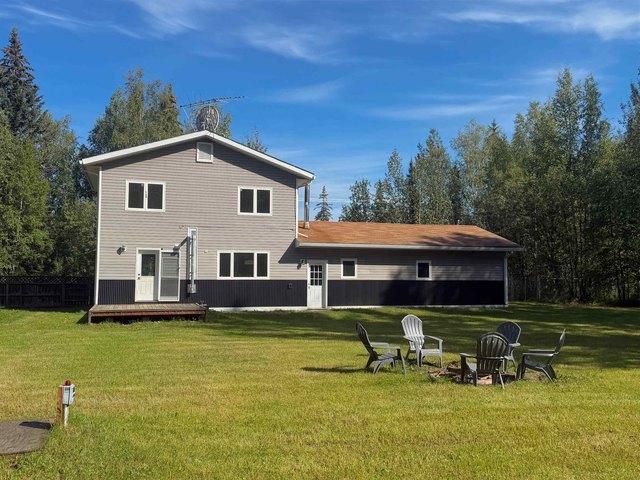 1165 Brock Rd, North Pole, AK 99705