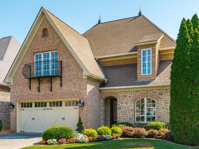 1165 Chloe Dr