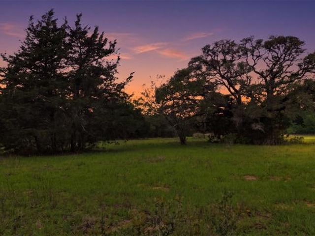 1165 County Road 213, Weimar, TX 78962