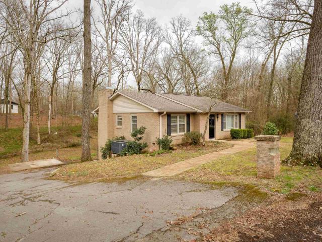 1165 Henson Dr