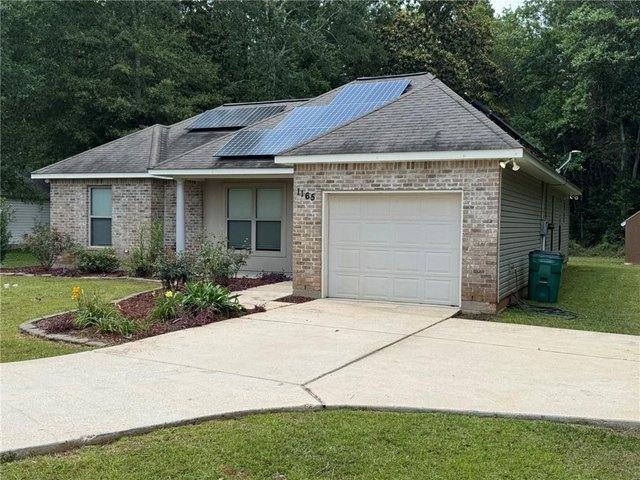 1165 Viola St, Mandeville, LA 70448