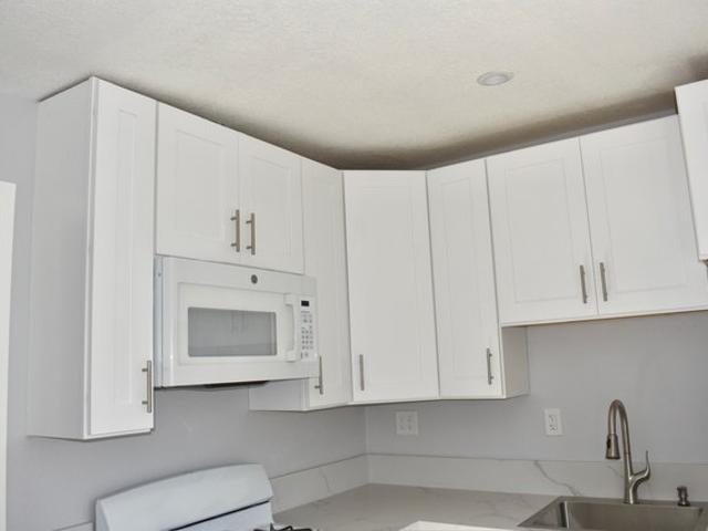11661 Burke St, Whittier, CA 90606