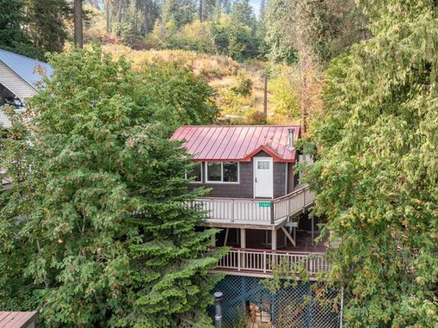 11661 N Honeymoon Bay Rd, Newman Lake, WA 99025
