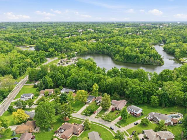 11662 Sharonwoods Court