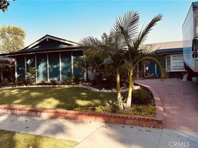 11666 Remington St, Sylmar, CA 91342