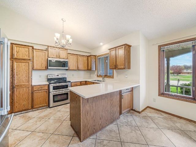 1166 apple blossom drive