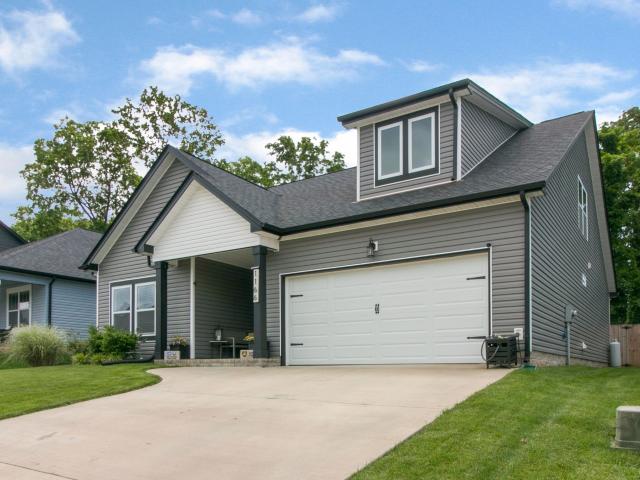 1166 Eagles Nest Ln