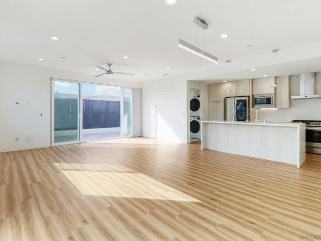 1166 Holly Ave 1