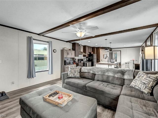 1166 Lafayette Road G17
