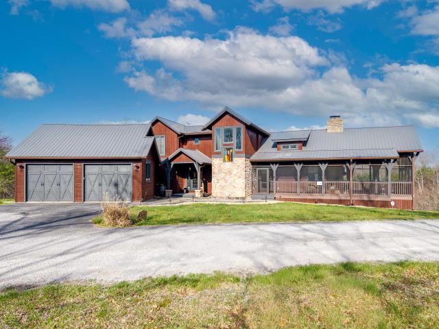 1166 Sandstone Point Trail