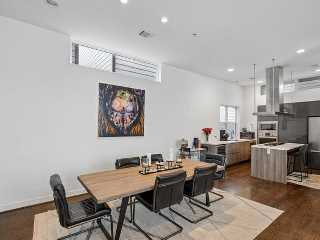 1166 W 19th St, Houston, TX 77008