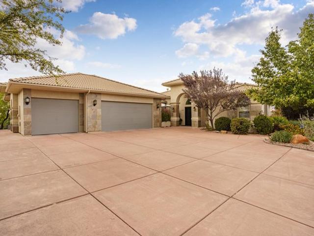 1166 W Birchwood Dr, Washington, UT 84780