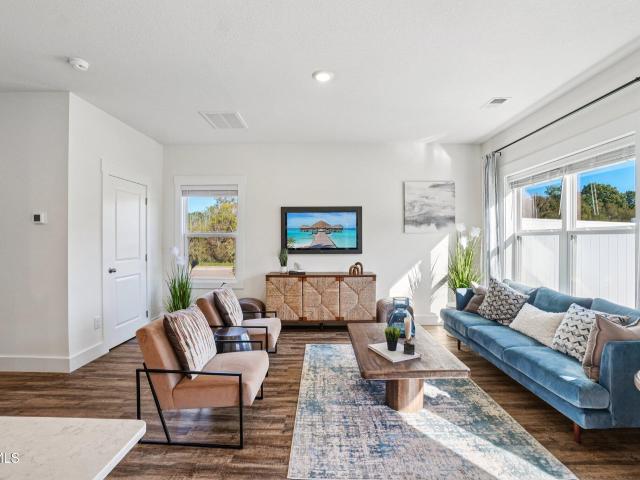 1166 Wenna Way
