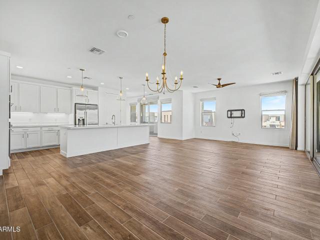 11673 N 136th Street # Unit 2009